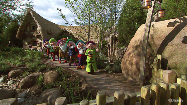 Roller coaster dopey disney GIF on GIFER - by Anarari