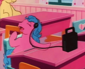 GIF my little pony listening to music dance - animated GIF on GIFER ...