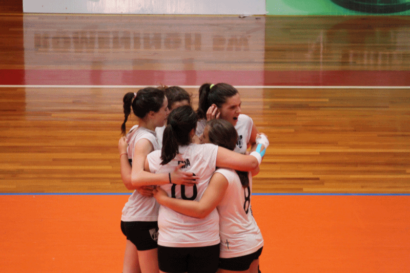 Girls female scream GIF on GIFER - by Monn