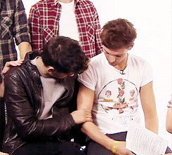 Louis GIF on GIFER - by Kathrikelv