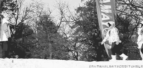 Black and white snow jump GIF on GIFER - by Aurigelv