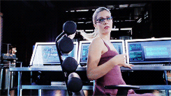 Arrow felicity smoak arrowedit GIF on GIFER - by Kajilabar