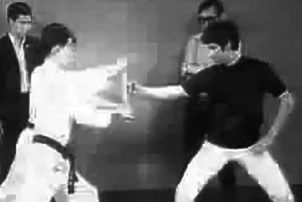 GIF punch - animated GIF on GIFER - by Ironweaver