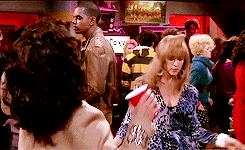 Rachel green monica gellar dancing GIF on GIFER - by Buritius