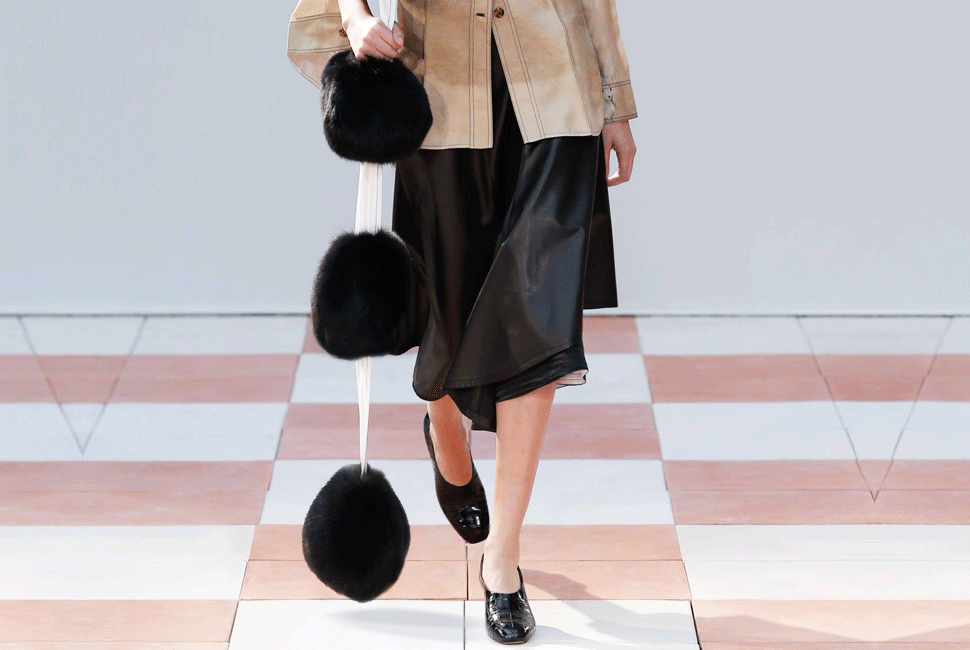 Runway GIF on GIFER - by Nafym