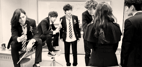 Boy band GIF on GIFER - by Alsalhala