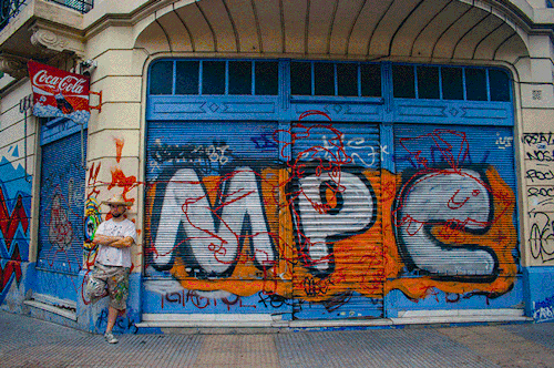 GIF graffiti street art aerosol - animated GIF on GIFER - by Tuzragore