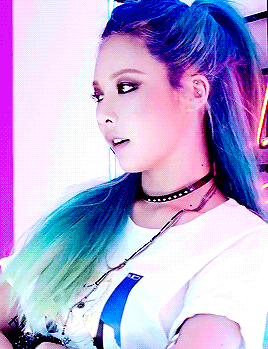 Blue hair GIF on GIFER - by Sirara