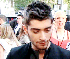 Hunt zayn malik hunt GIF on GIFER - by Gakus