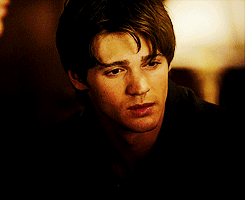 Jeremy gilbert GIF on GIFER - by Balladi