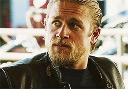 H charlie hunnam charlie hunnam s GIF on GIFER - by Nilabandis