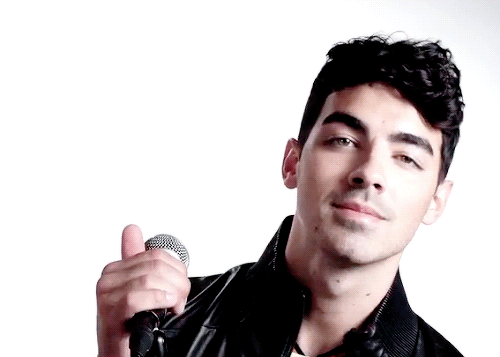 Joe jonas GIF on GIFER - by Faera
