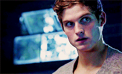 Gif De Daniel Sharman Ares