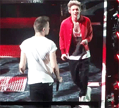 One Direction Gifs Dancing