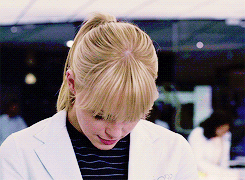 GIF gwen stacy emma stone tasm - animated GIF on GIFER - by Kalanim