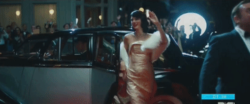 Taylor swift bye waving GIF on GIFER - by Ariudar