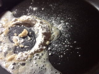 GIF cooking sauce technique - animated GIF on GIFER