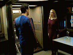 Jeri ryan seven of nine borg GIF - Find on GIFER