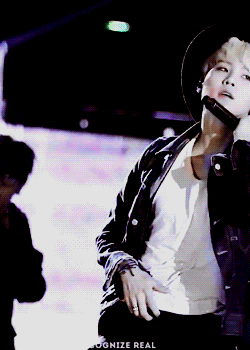 Suga kpop GIF - Find on GIFER