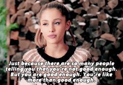 Ariana grande hunt ariana grande GIF - Find on GIFER