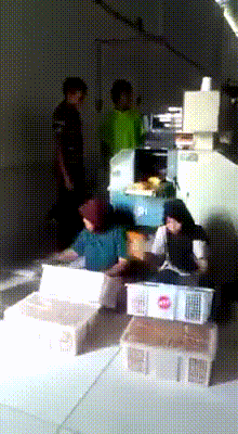 Factory worker autopilot GIF - Find on GIFER