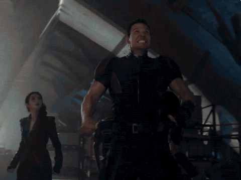 GIF colossus - animated GIF on GIFER