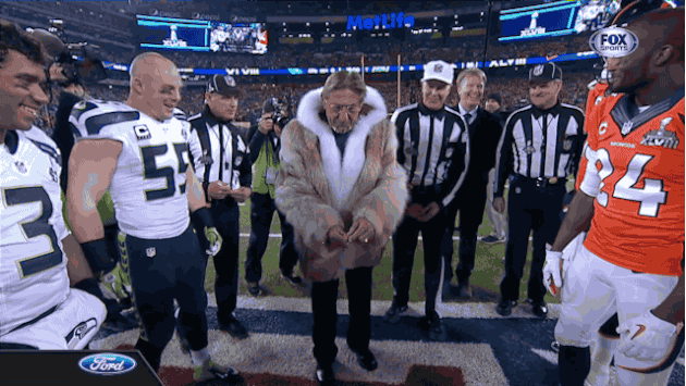 Joe toss coin GIF - Find on GIFER