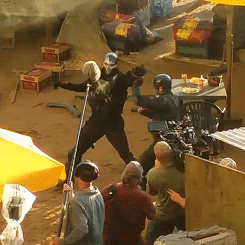 Vs spoilers war GIF - Find on GIFER