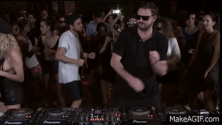 Dance perfect timing GIF - Find on GIFER