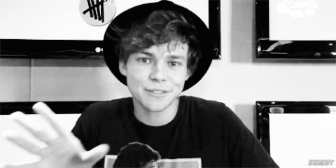 Ashton GIF - Find on GIFER