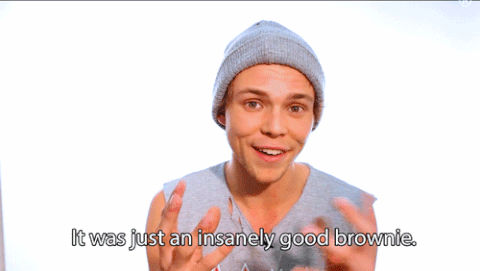 Ashton GIF - Find on GIFER