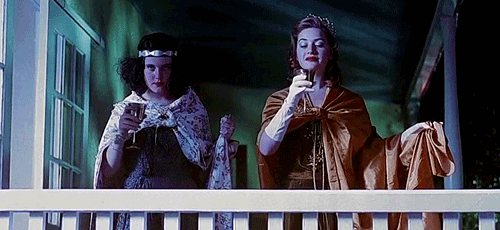 Melanie lynskey kate winslet GIF - Find on GIFER