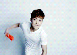 Pickpocket subway theft GIF - Find on GIFER