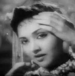 Fashion girls GIF - Find on GIFER