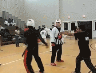 Fight knockout reactions GIF - Find on GIFER