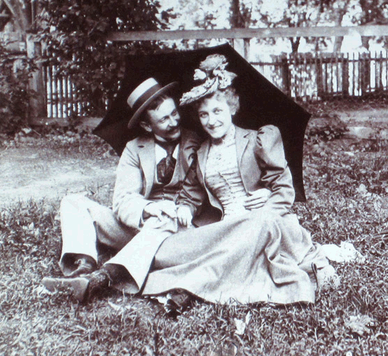 Husband and wife married victorian GIF - Find on GIFER