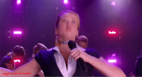 GIF pitch perfect - animated GIF on GIFER