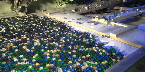 GIF maze - animated GIF on GIFER
