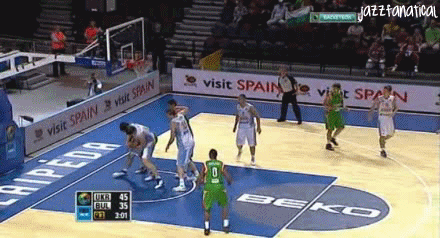 Гифка наблюдает гиф картинка, скачать анимированный gif на GIFER