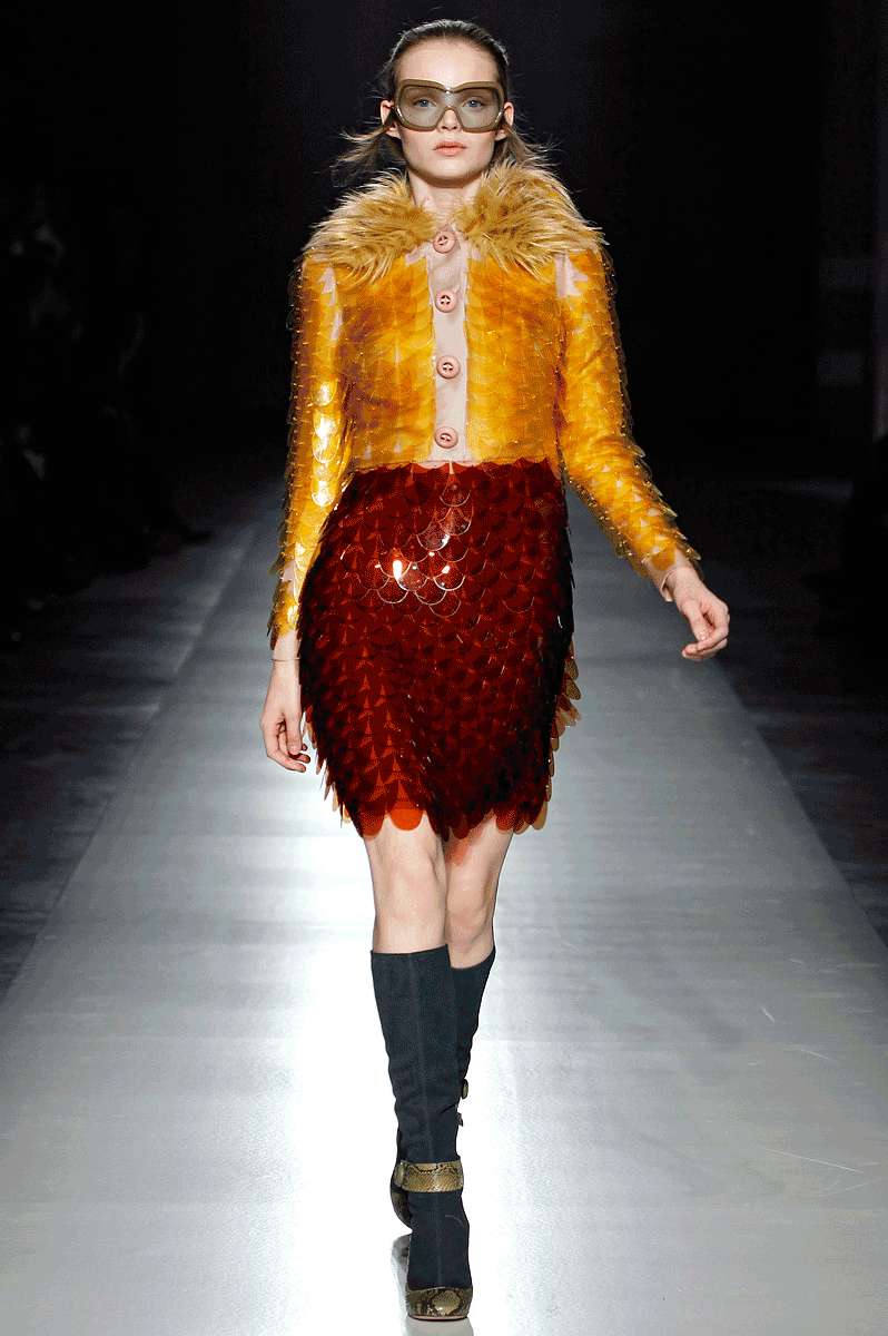 Prada art fashgif GIF on GIFER - by Granifyn