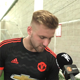 Manchester united mufc luke shaw GIF - Find on GIFER