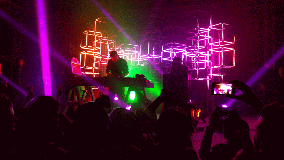 GIF midway - animated GIF on GIFER