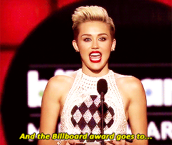 Taylor miley GIF - Find on GIFER