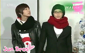 GIF 2pm - animated GIF on GIFER