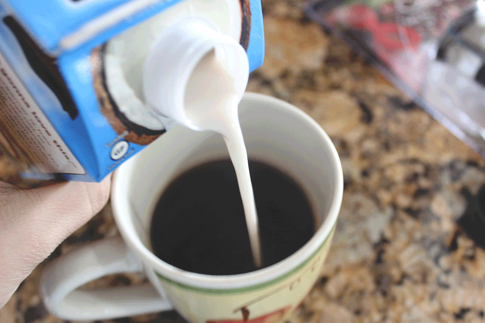 Cups GIF - Find on GIFER