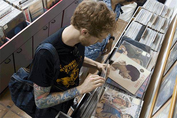 Fui GIF - Find on GIFER