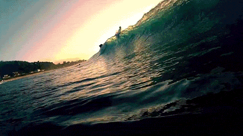 Gif De Vague Animée Nana Bousculée Par Vague Image Animée GIF