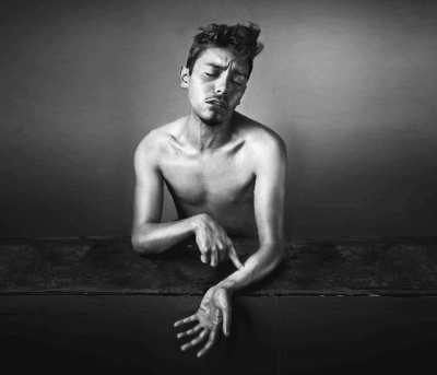 GIF moving the still - animated GIF on GIFER