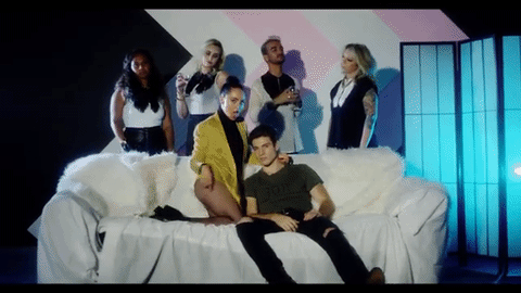 Fox flying samoan GIF - Find on GIFER