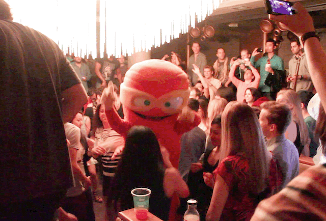 Dance daybreaker dragons GIF - Find on GIFER